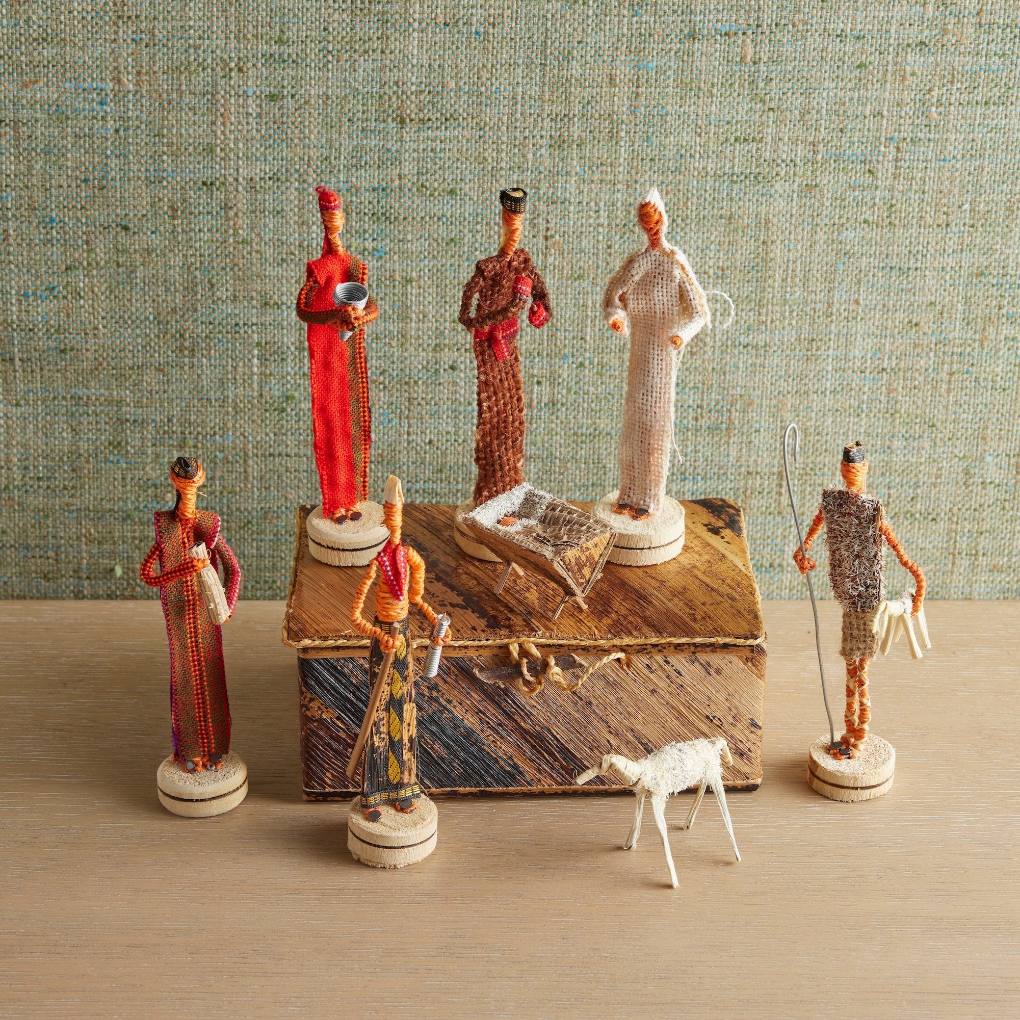 Kenyan Colorful Banana Fiber Nativity – The Nativity Market